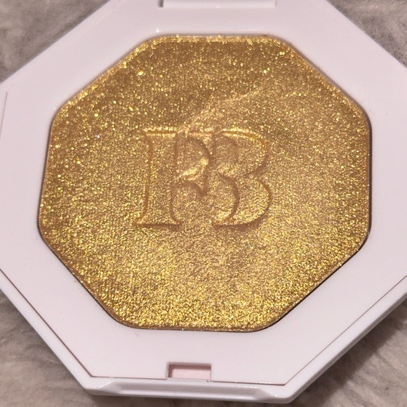 Makeup | Fenty Beauty Killawatt Highlighter In Trophy Wife | Poshmark